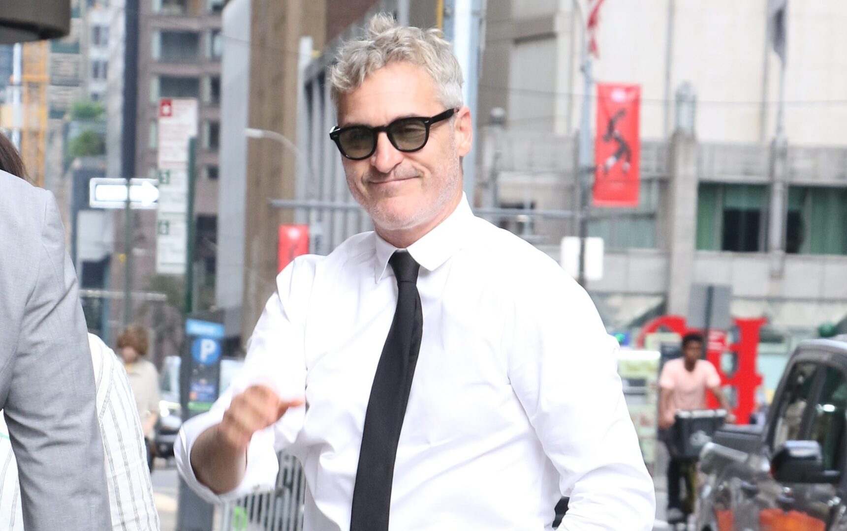 Joaquin Phoenix pide perdón por "una de las peores noches de su vida ...