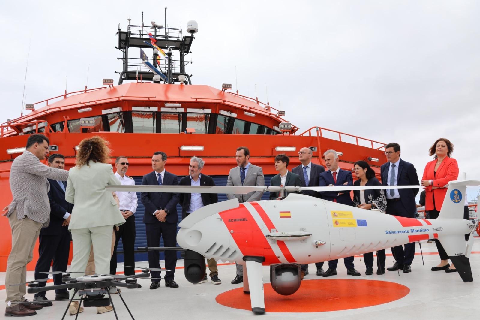 Heroínas de Sálvora, el buque pionero de Salvamento Marítimo que opera ...