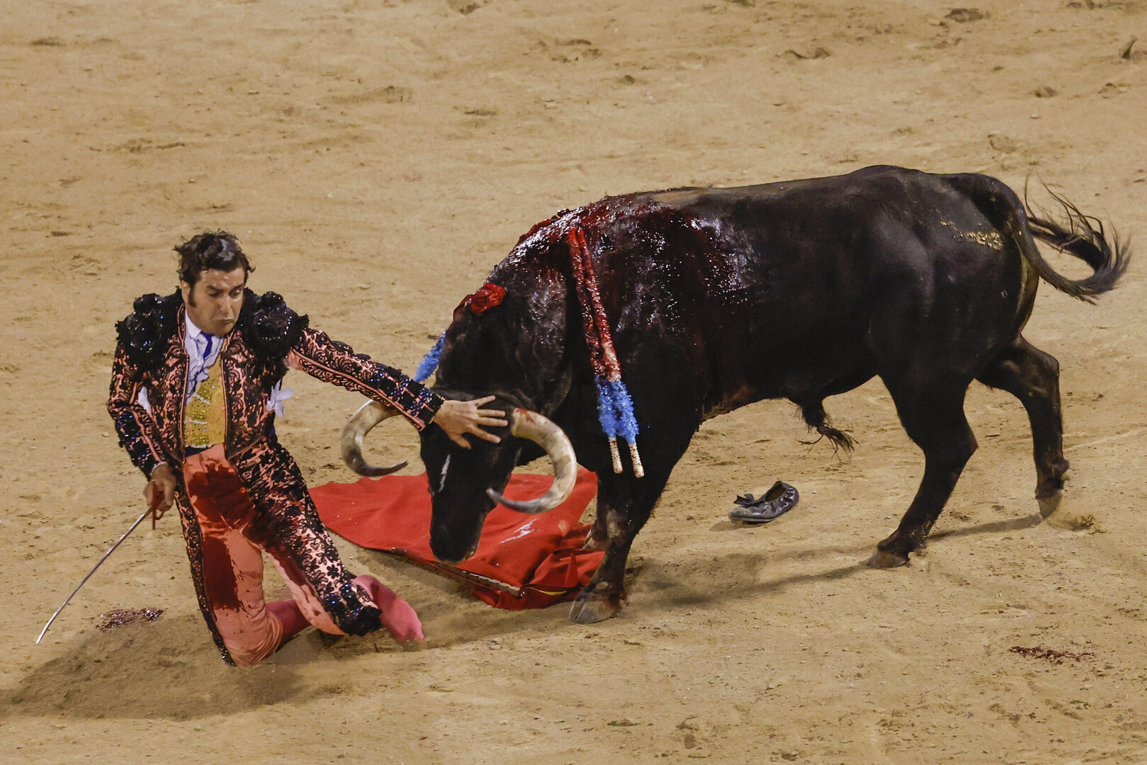 Morante de la Puebla sufre una cogida en Pontevedra - Libertad Digital - Cultura