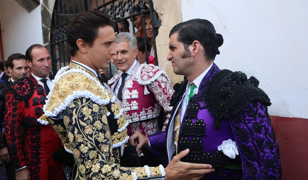 La cornada a Morante da un vuelco la temporada taurina en plena ...