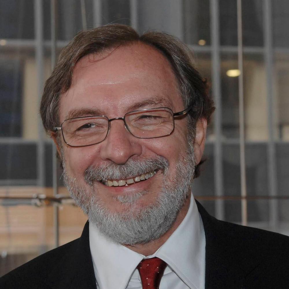 Cebrián endosa a Felipe el desafío rupturista en Cataluña - Libertad ...