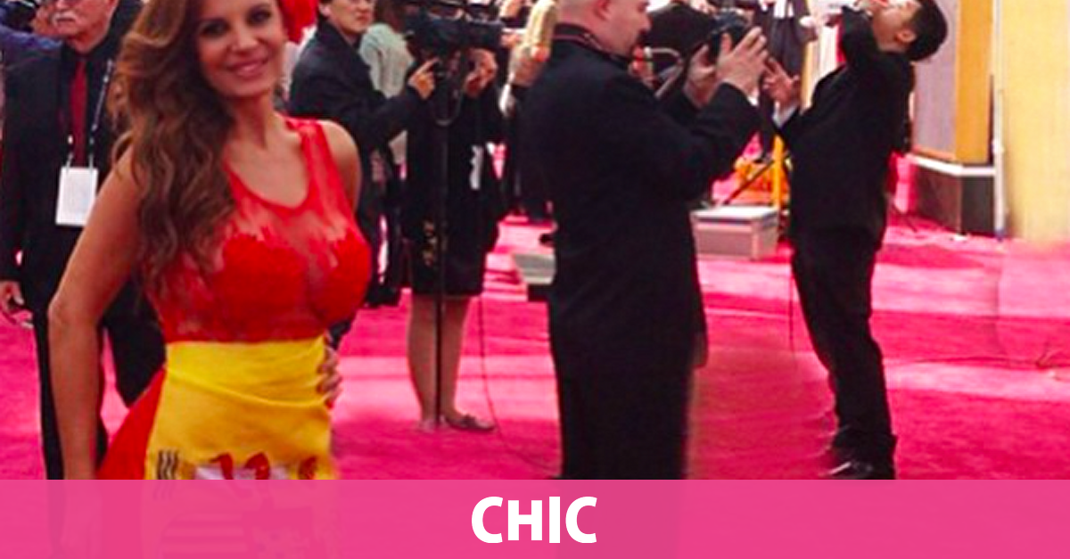 Sonia Monroy, expulsada de la alfombra roja de los Oscar por vestir la ...