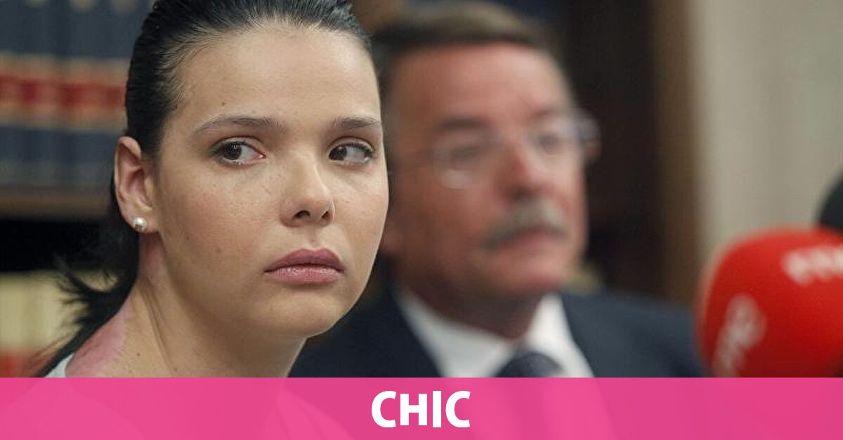 La candidata a reina del Carnaval cuyo traje se incendió reaparece para ...