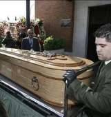 Familiares y amigos destacan el "humor inteligente y surrealista" de ...