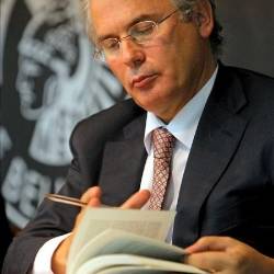 Garzón, candidato socialista en 1993: " Les vamos a dar un meneo que se ...