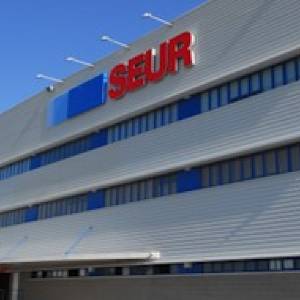 Una banda comete un atraco millonario en la sede central de Seur ...