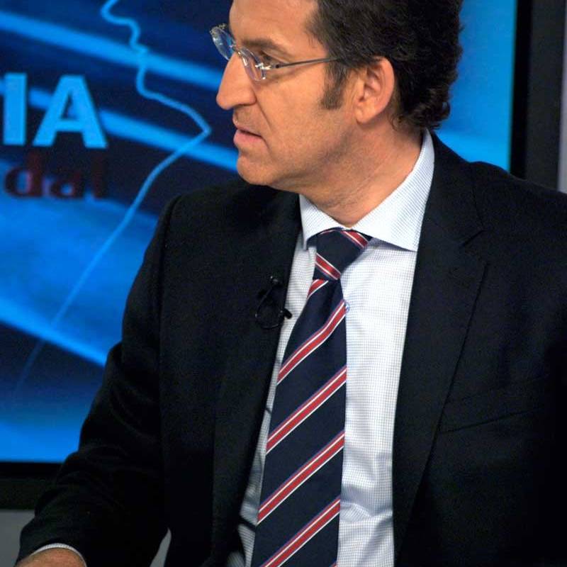 Feijóo dice ahora que "el debate no va a ser gallego o castellano, sino ...