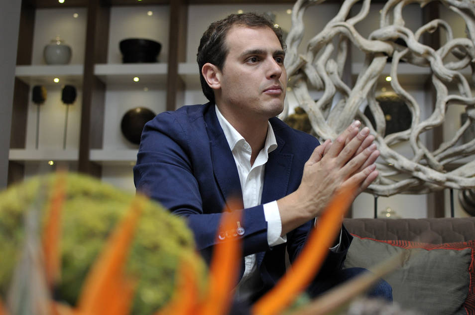 El nuevo amor de Albert Rivera - Chic