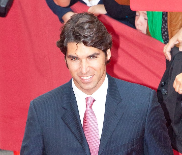 Cayetano, enamorado de nuevo - Chic